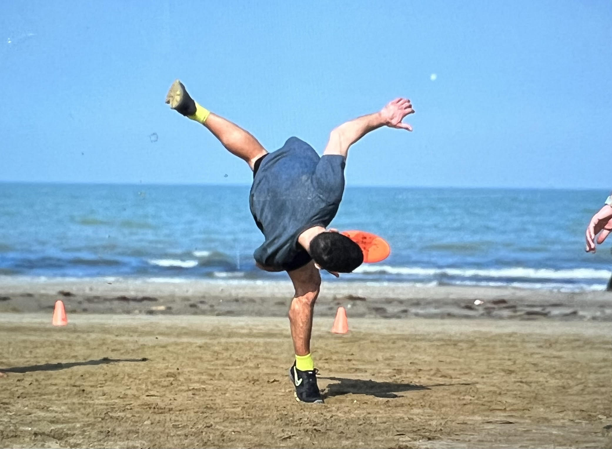 The Art of Freestyle Frisbee: Unleashing Your Creative Skills - Flying ...